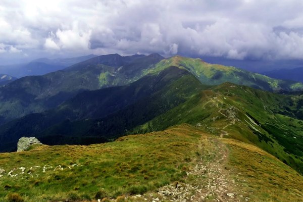 Top 5 hiking trails on the Ukrainian Carpathians